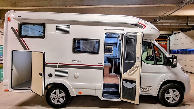 GiottiLine Siena 322 Privilege: redefiniendo las autocaravanas ...